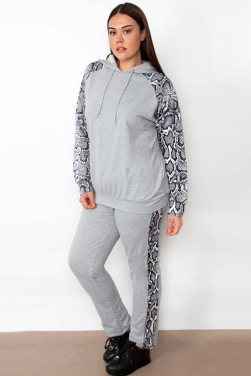 Didelių dydžių laisvalaikio kostiumėliai apkūnioms