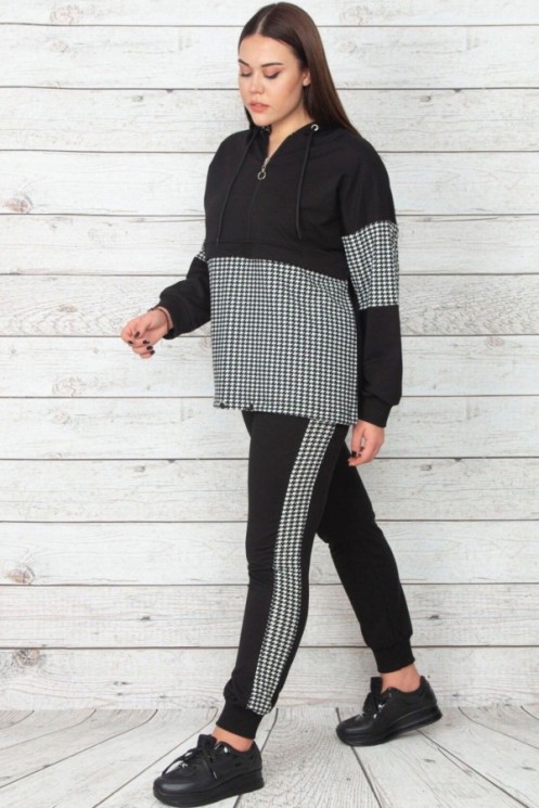 Didelių dydžių laisvalaikio kostiumėliai apkūnioms