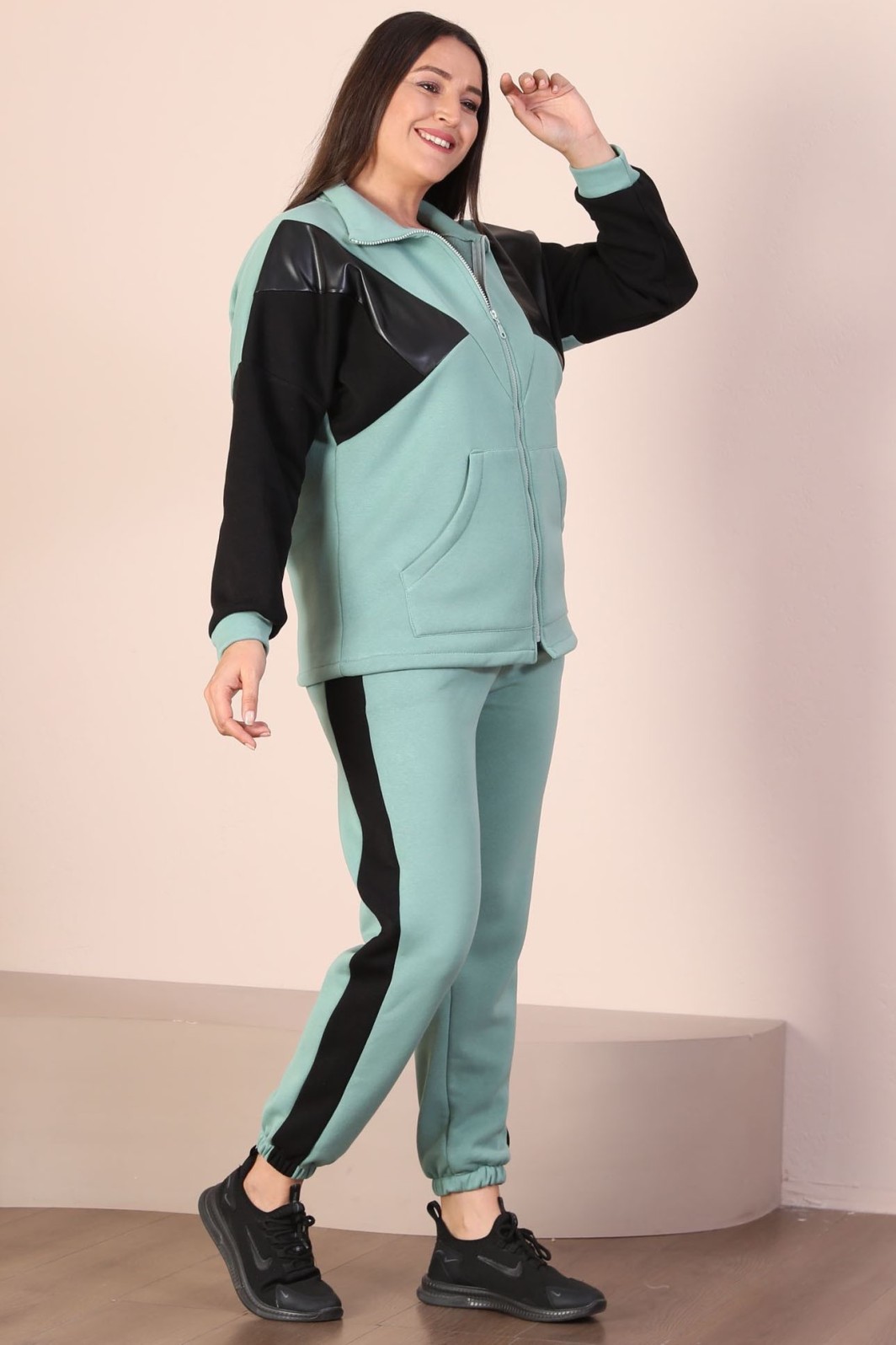 Moteriškas treningas su užtrauktuku ️ Laisvalaikio kostiumai apkūnioms